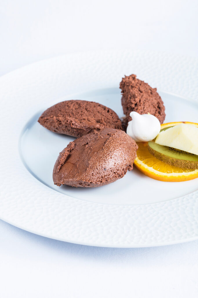 MOUSSE AU CHOCOLAT DE MÉMÉ - Toques Blanches Lyonnaises